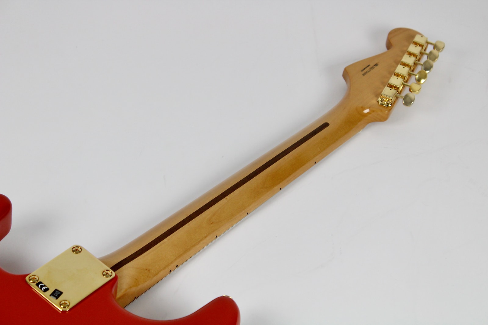 Fender LTD 50s Stratocaster Maple Fingerboard Gold Hardware 2017 Fiesta ...